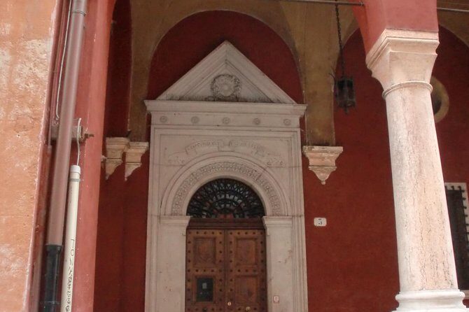 Hidden Verona & Jewish District -3 hour private walking tour - Authentic Experiences and Authenticity
