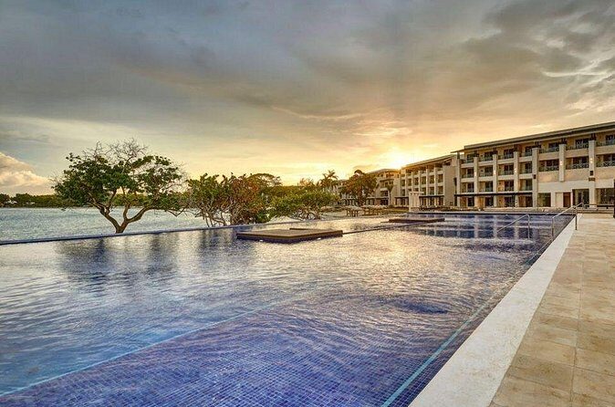 Hideaway at Royalton Private Airport Transfer - Transportation and Vehicle Options