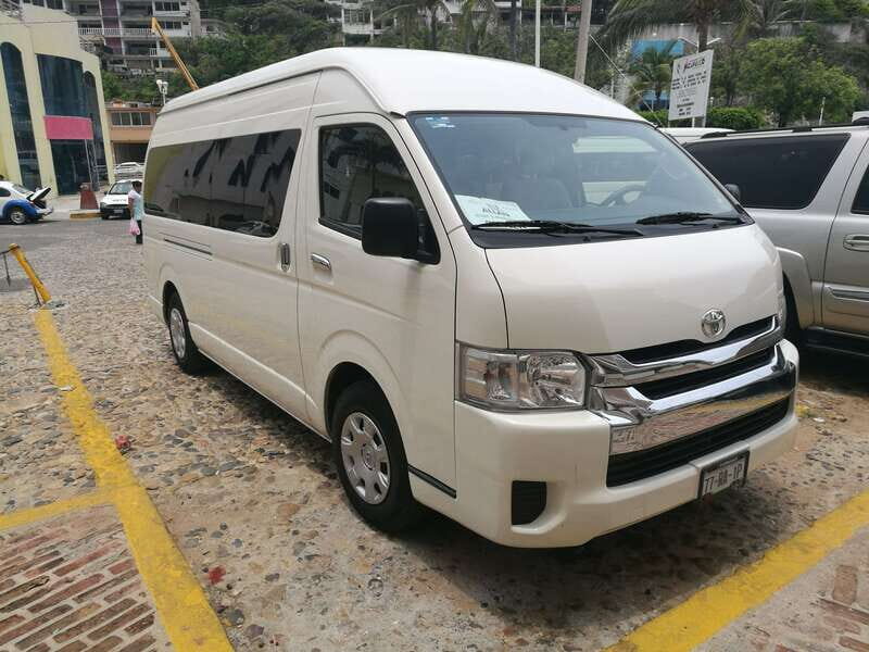 *High Cliff Diver Show & Round Trip Transportation - The Sum Up