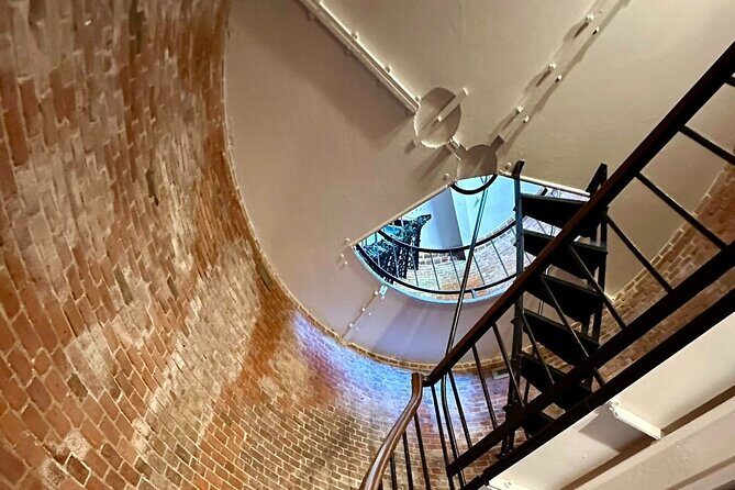 Highland House and Cape Cod Lighthouse Tour - FAQ