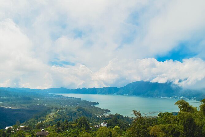 Highlight of Central Bali - Discovering Ubud’s Sacred Water Temple