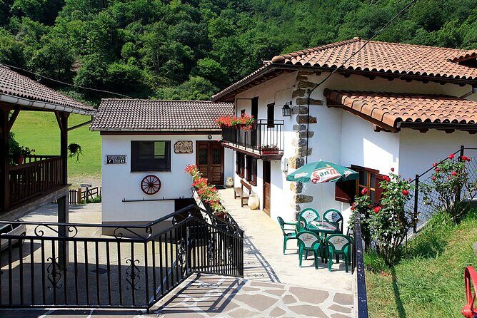 Highlight of the Basque/French territory - The Tour in Detail: What You Can Expect
