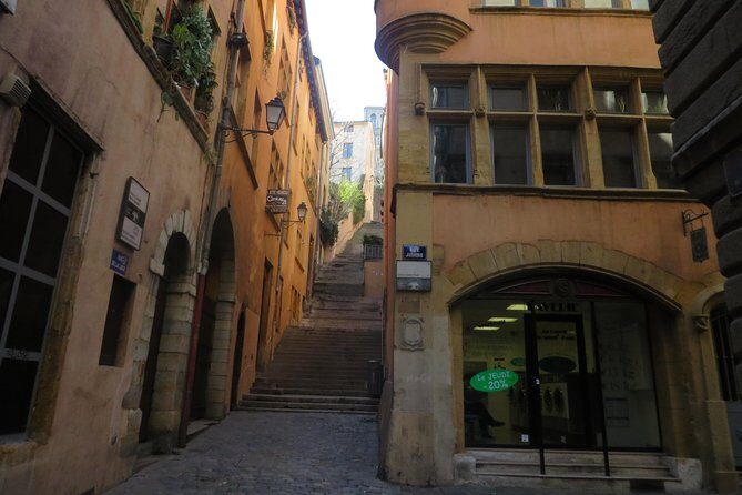Highlights and Hidden Gems of Lyon Guided Walking Tour (English) - Frequently Asked Questions