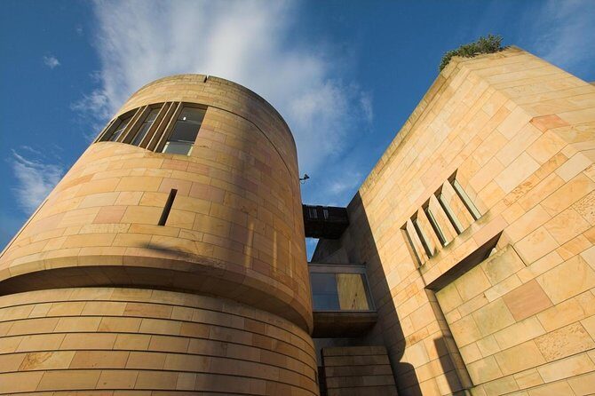 Highlights from Edinburghs Old Town: A Self-Guided Audio Tour - Edinburgh’s Old Town: A Self-Guided Audio Tour – An Honest Look