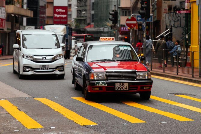 Highlights & Hidden Gems With Locals: Best of Hong Kong Private Tour - Authentic Experiences and Local Flavor