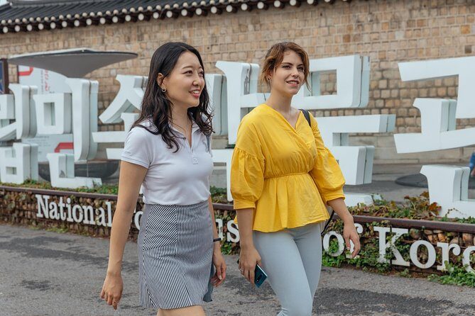 Highlights & Hidden Gems With Locals: Best of Seoul Private Walking Tour - Key Points