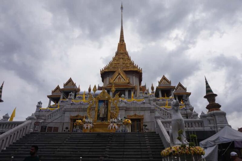 Highlights Local Bangkok Walking Tour with Local Guide - Practical Considerations