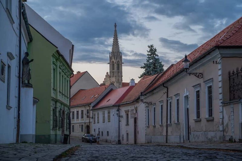 Highlights of Bratislava - Old Town with Castle private tour - Exploring Bratislava’s Heart: The Itinerary in Detail