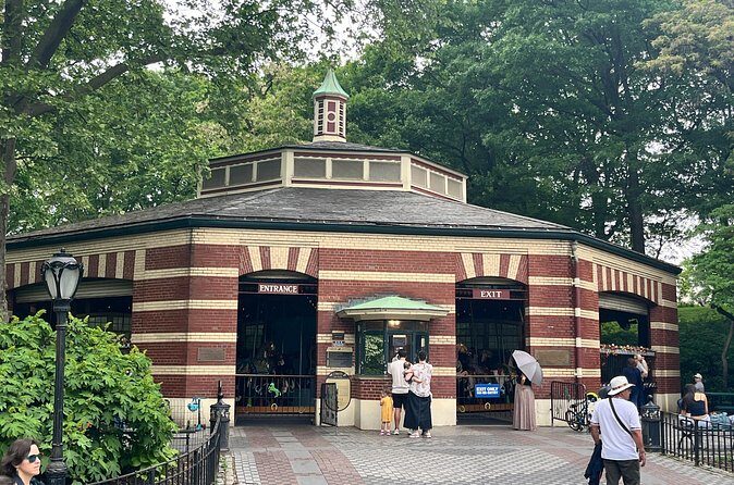 Highlights of Central Park  New York City Guided Walking Tour - Conservatory Water