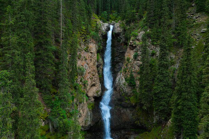 Highlights of Kyrgyzstan: 5-Day Nature, Lakes & Culture Tour - Key Points