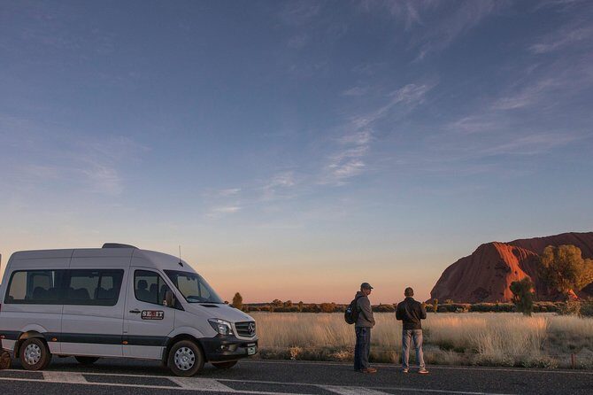 Highlights of Uluru Including Sunrise and Breakfast - Uluru Sunrise: A Breathtaking Moment