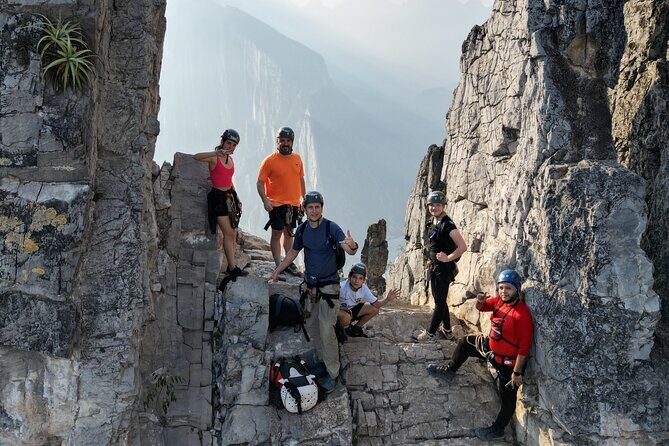 Hike and Rappel in Nest of the Aguiluchos in La Huasteca - Key Points