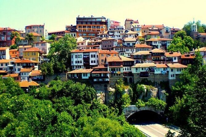 Hike Bulgaria Love Swing, Veliko Tarnovo and Tarevet Fortress - Crossing the Danube and Visiting Ruse