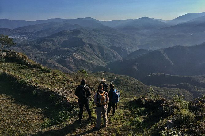 Hike el Camino Real, Latuvi  Lachatao - A Closer Look at the Experience