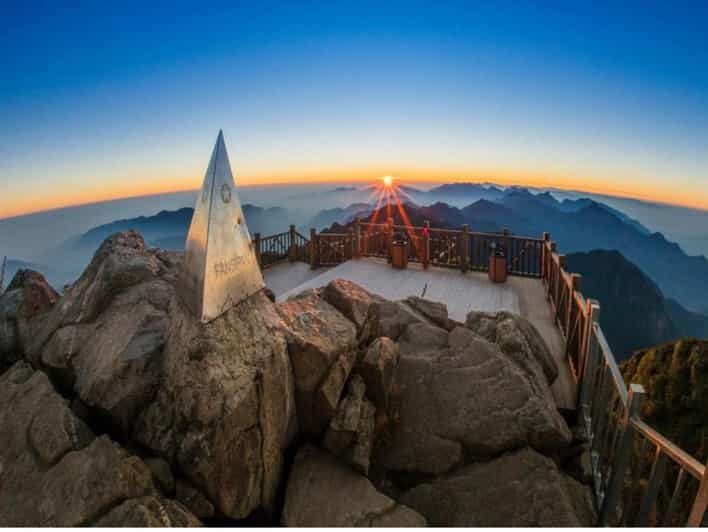 HIKE FANXIPAN MOUNTAIN TOUR 1DAY - The Return Journey: From Peak to Sapa