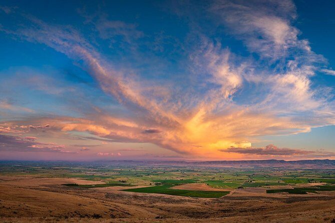 Hike Mt. Rainier & Taste Yakima Valley Wine: All-Inclusive Day Tour from Seattle - The Sum Up