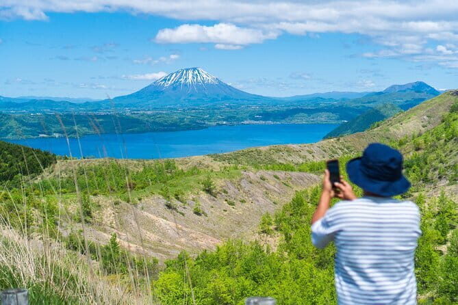 Hike Mt. Usu and visit Lake Toya Day Tour - Introducing the Mt. Usu & Lake Toya Day Tour: An Active Volcano Adventure with Scenic Rewards