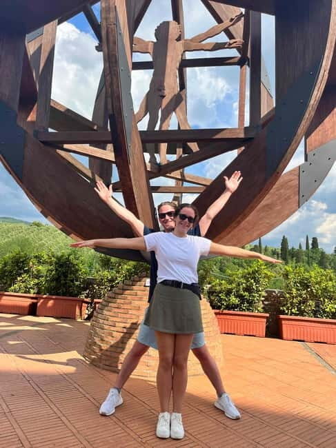 Hike with Lunch & Wine in da Vincis Land in Tuscany - An in-depth look at what this tour offers