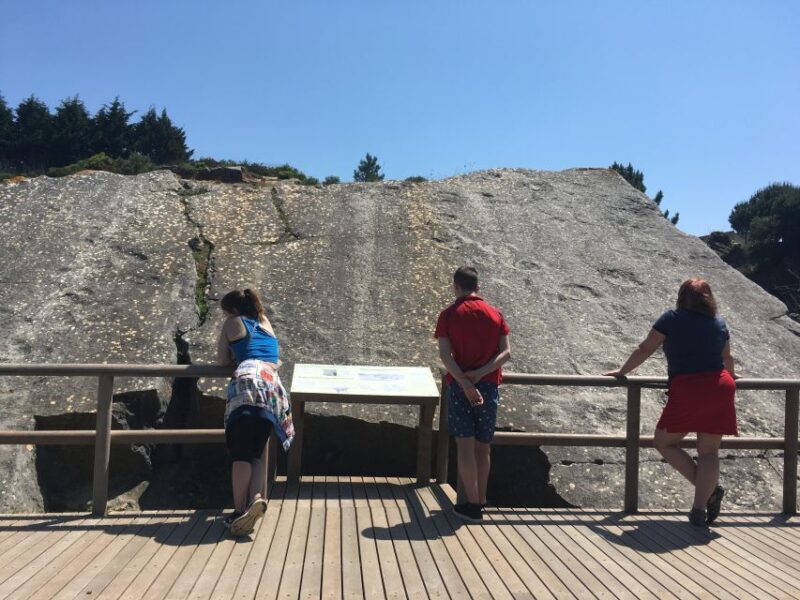 HIKING around Lisbon: Jurassic Dinosaur Trails of Espichel - Authentic Encounters and Authenticity