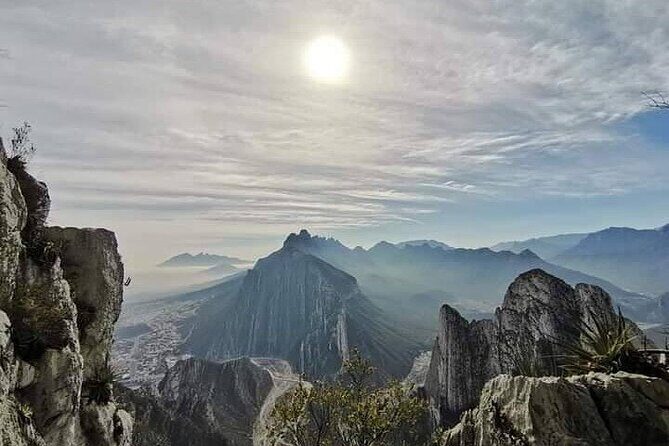 Hiking Climbing And Rappelling In The Eaglets Nest - Who Will Appreciate This Tour?