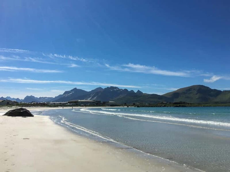 "Hiking in the Lofoten Islands  Guided in French" - Experience Quality and Authenticity