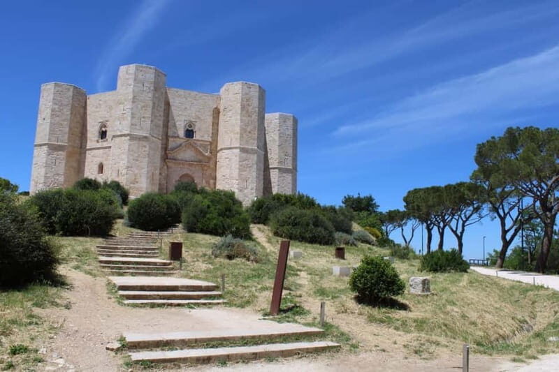 Hiking in the Murgia of Castel del Monte - An In-Depth Look at the Hiking Experience