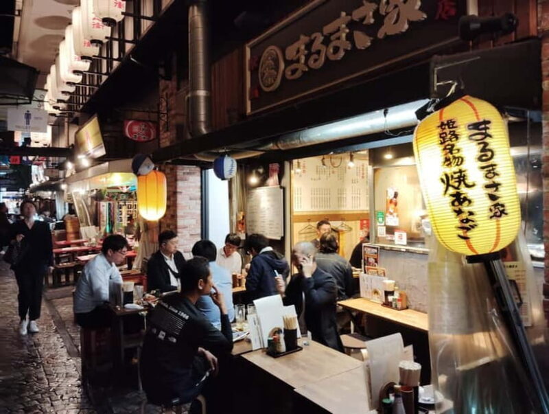 Himeji: Nightlife Tour with Local Guide and Food - Key Points