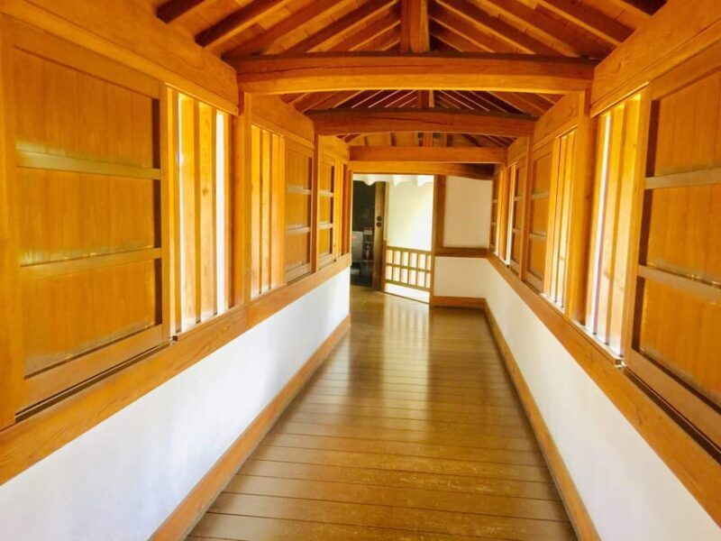 Himeji: Private Guide Tour of the Castle from Osaka or Kyoto - FAQ