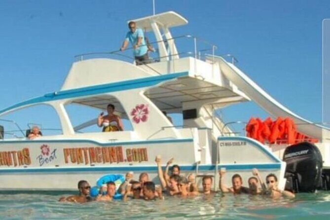 Hip Hop Beat and Live Dj Adults Only Party Boat and Free drinks - Key Points
