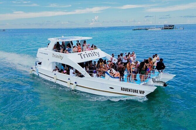 Hip Hop solo para adultos PartyBoat con Bebidas ilimitadas y Bar - Key Points