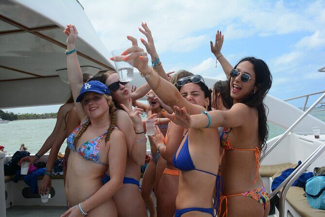 Hip Hop Vibe Party Boat with Unlimited drinks (Adults Only) - The Experience Provider: Gone Fun Tours