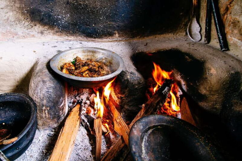 Hiriwadunna: Lake Fishing and Cooking Experience with Locals - Key Points