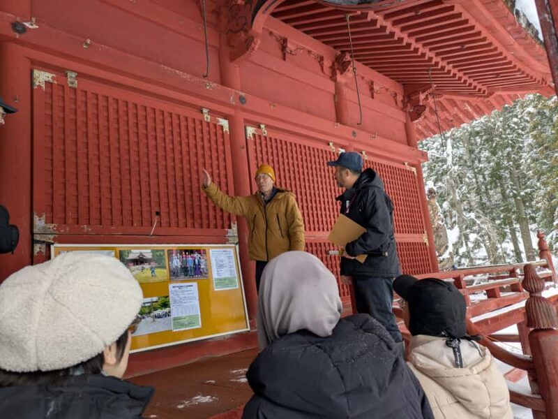 Hirosaki: Shrine Snow Shoveling Experience with Lunch - Key Points