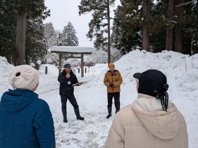 Hirosaki: Shrine Snow Shoveling Experience with Lunch - The Experience in Detail: What to Expect