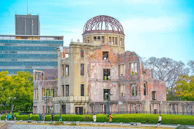 Hiroshima and Miyajima Full-Day Tour from Kyoto by Bullet Train - The Detailed Journey: What to Expect