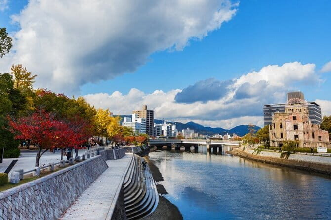 Hiroshima and Miyajima Private Tour with English Driver/Guide - Practical Considerations
