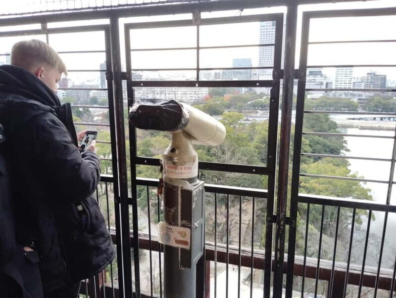 Hiroshima Castle 1h guide tour - Key Points