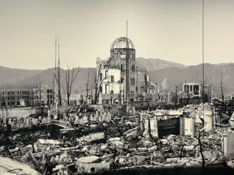 Hiroshima: History and Evening Walk - Key Points