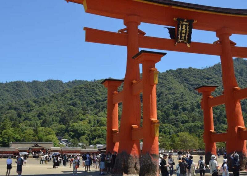 Hiroshima: Miyajima Local Eats and Sacred Sites in 2 Hours - Key Points