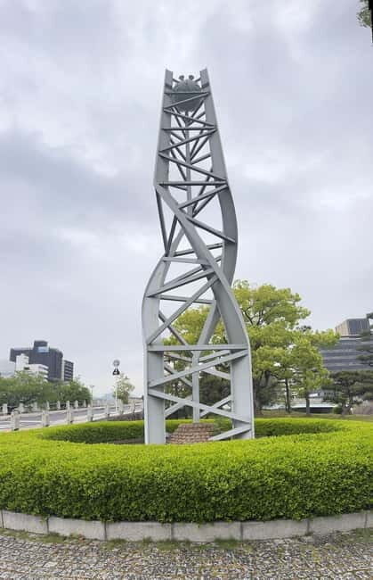 Hiroshima: Peace, History and Reflection Private Tour - Key Points