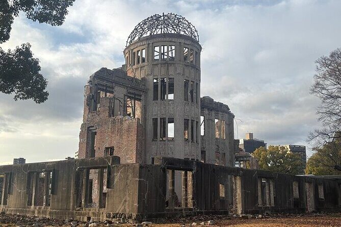 Hiroshima Peace Walking Tour with Expert Guide - Key Points