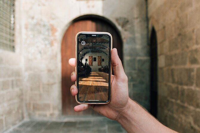 HistARy: Guided tour of the Gothic Quarter with Augmented Reality - Discovering the Gothic Quarter: A Deep Dive