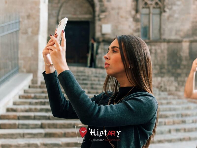 HistARy: Guided tour through the Gothic Quarter with Augmented Reality - A Closer Look at What Makes the HistARy Tour Special