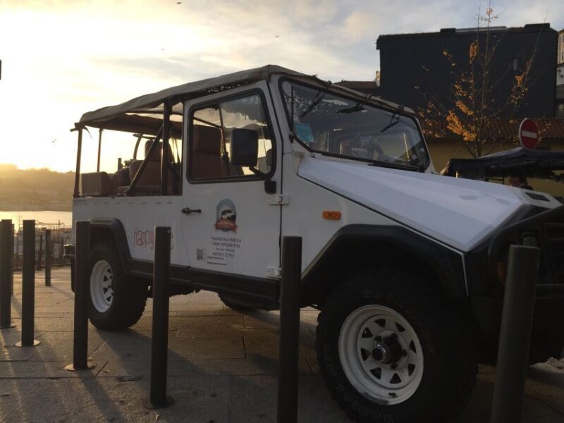 Historic adventure convertible UMM Portugues military jeep - Consistent Praise from Participants