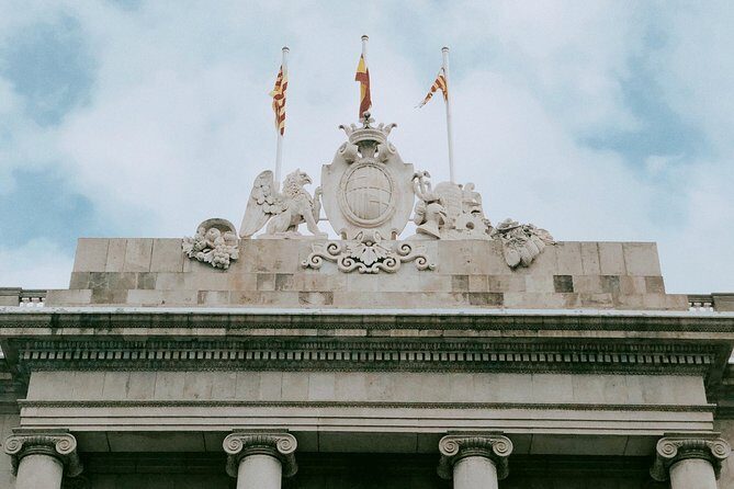 Historic Barcelona: Exclusive Private Tour with a Local Expert - Who Should Book This Tour?