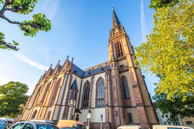 Historic Frankfurt: Exclusive Private Tour with a Local Expert - Practicalities and Booking Tips