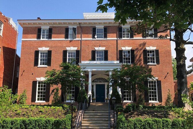 Historic Georgetown: History, Gossip, & Architecture Walking Tour - Who Should Consider This Tour?