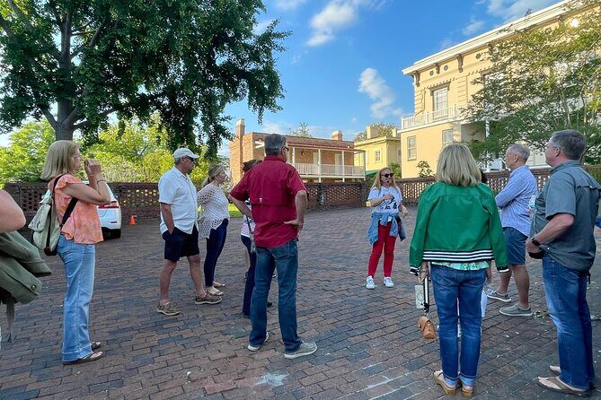 Historic Happy Hour - The Group Dynamics and How It Enhances the Tour
