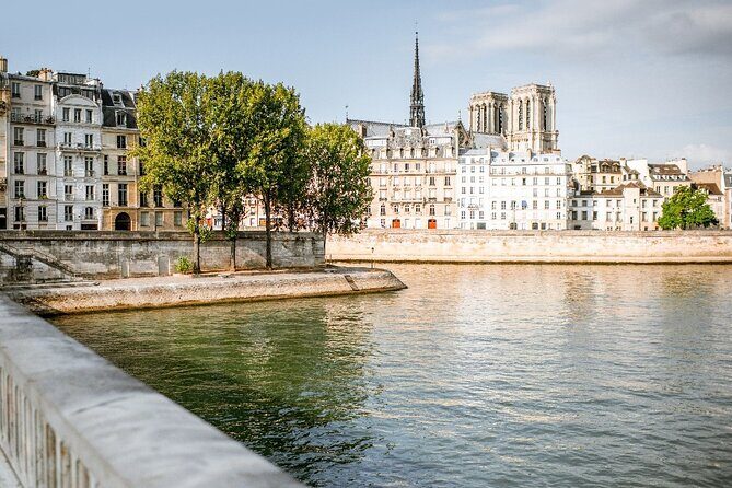 Historic Heart of Paris: Île de la Cité Walking Tour - Who Should Book This Tour?