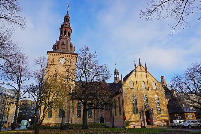 Historic Oslo: Exclusive Private Tour with a Local Expert - Key Points